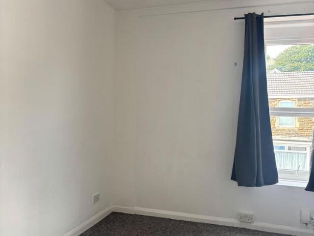 3 bedroom maisonette to rent
