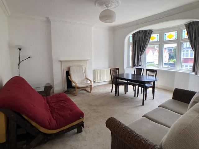 3 bedroom maisonette to rent