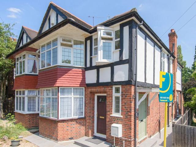 3 bedroom maisonette to rent