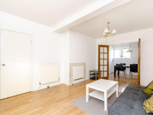 3 bedroom maisonette to rent