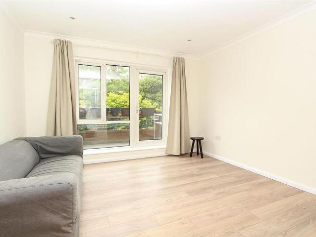 3 bedroom maisonette to rent