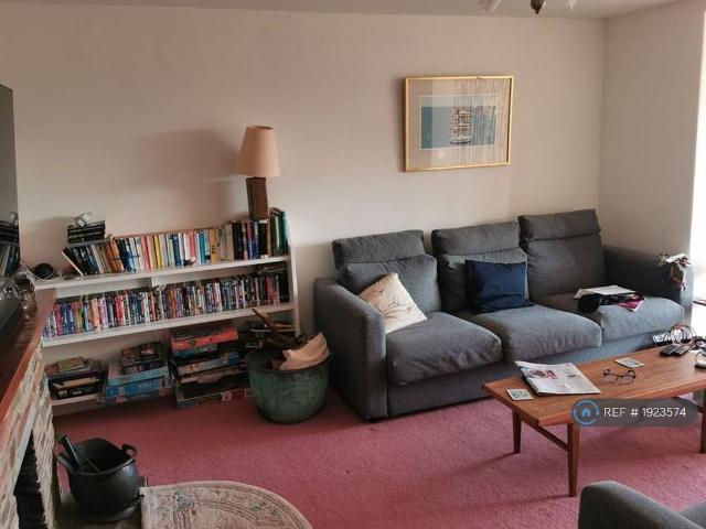 3 bedroom maisonette to rent