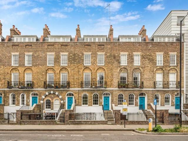 2 bedroom maisonette to rent