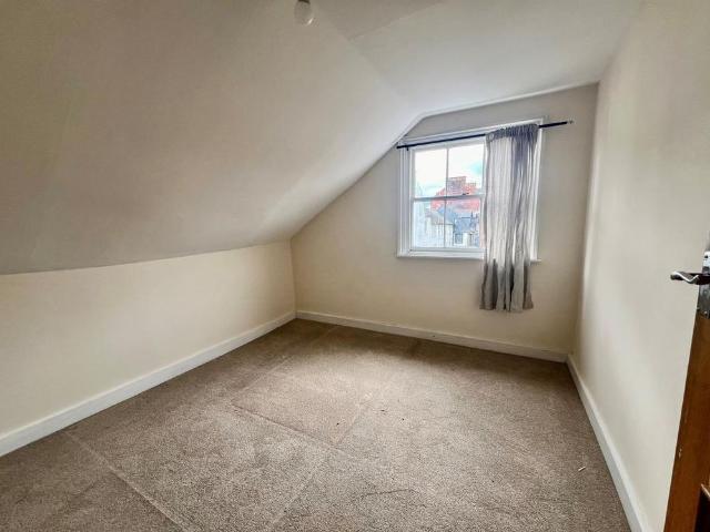3 bedroom maisonette to rent