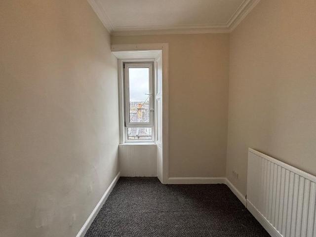 3 bedroom maisonette to rent