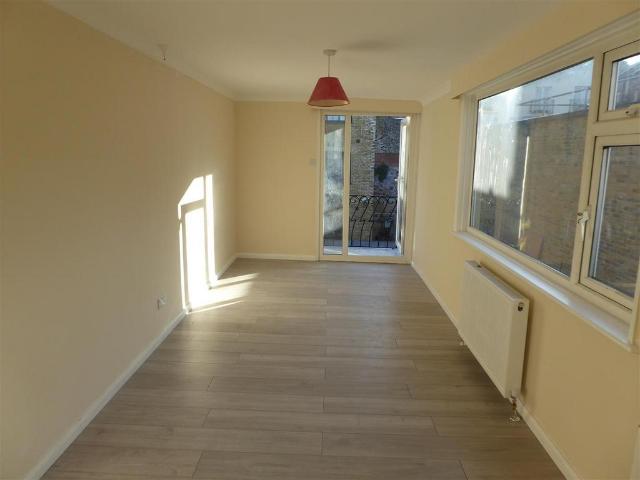3 bedroom maisonette to rent