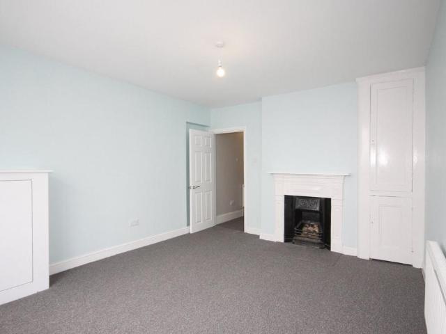 3 bedroom maisonette to rent