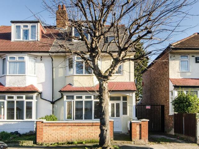 3 bedroom maisonette to rent