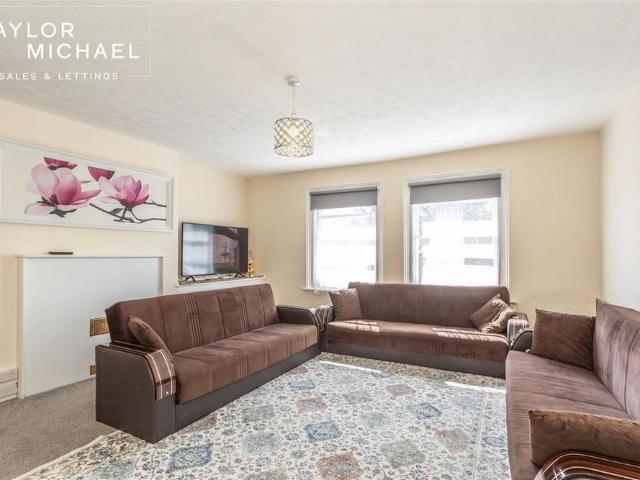 3 bedroom maisonette to rent