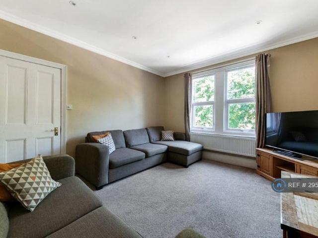 3 bedroom maisonette to rent