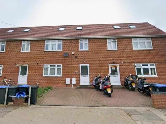 3 bedroom maisonette to rent