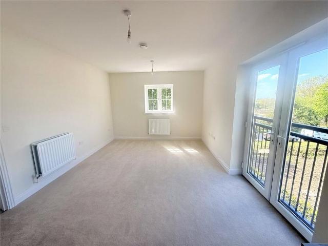 3 bedroom maisonette to rent