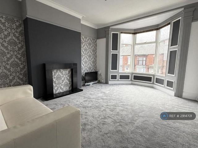 3 bedroom maisonette to rent