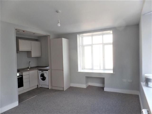3 bedroom maisonette to rent