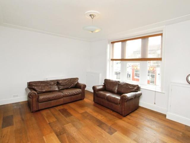 3 bedroom maisonette to rent