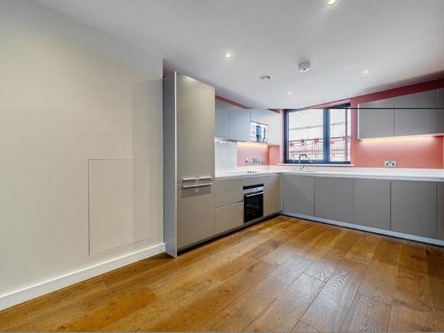3 bedroom maisonette to rent