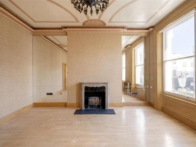 3 bedroom maisonette to rent