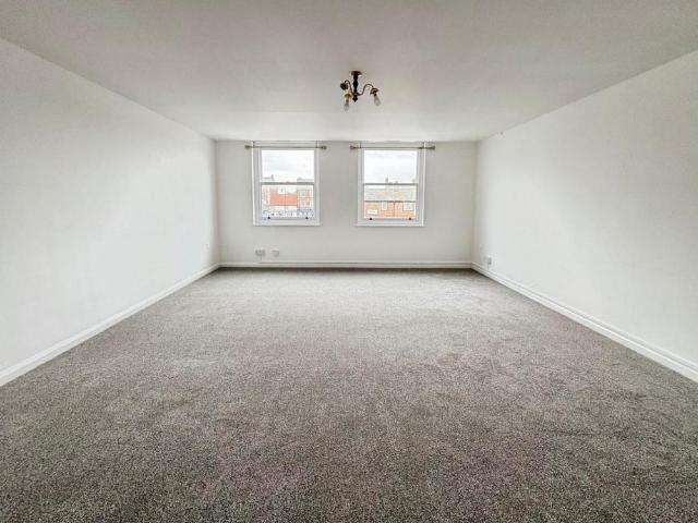 3 bedroom maisonette to rent