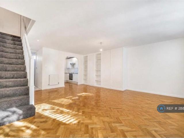 3 bedroom maisonette to rent