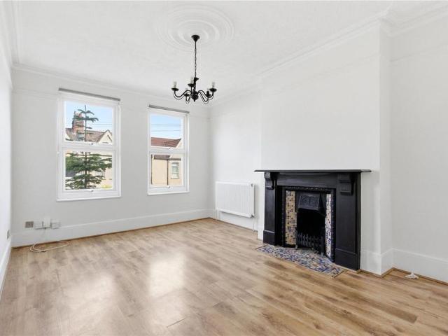 3 bedroom maisonette to rent