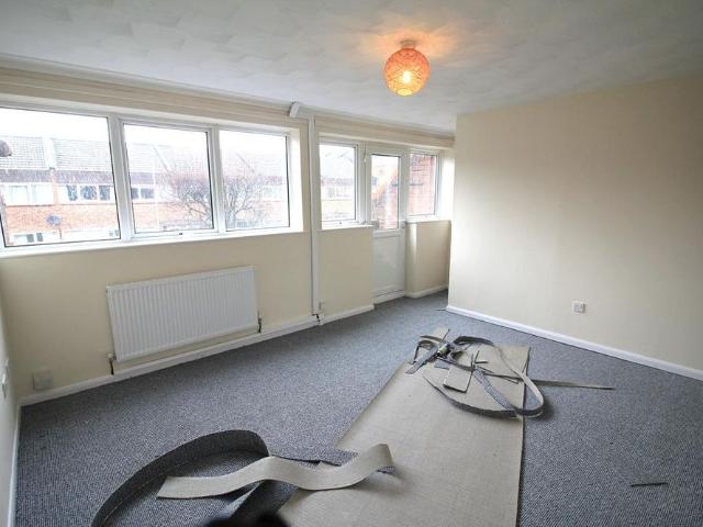 3 bedroom maisonette to rent
