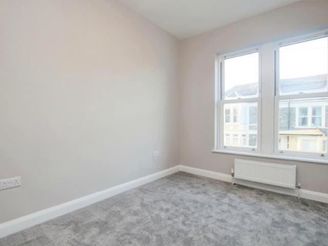 3 bedroom maisonette to rent