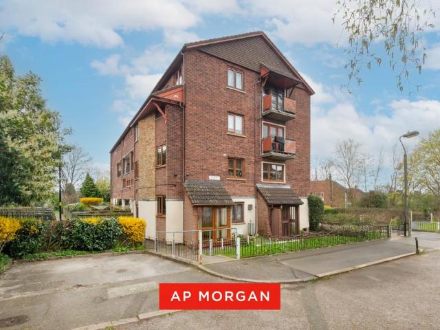 3 bedroom maisonette to rent