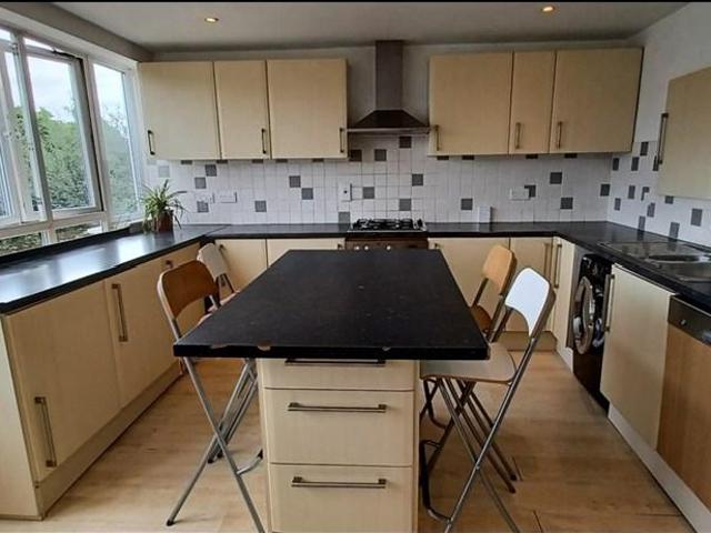3 bedroom maisonette to rent