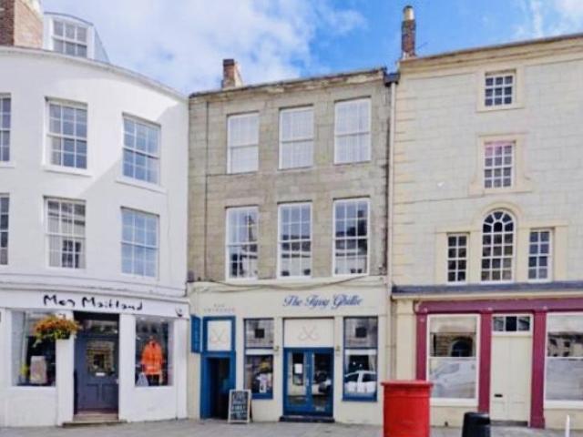 3 bedroom maisonette to rent