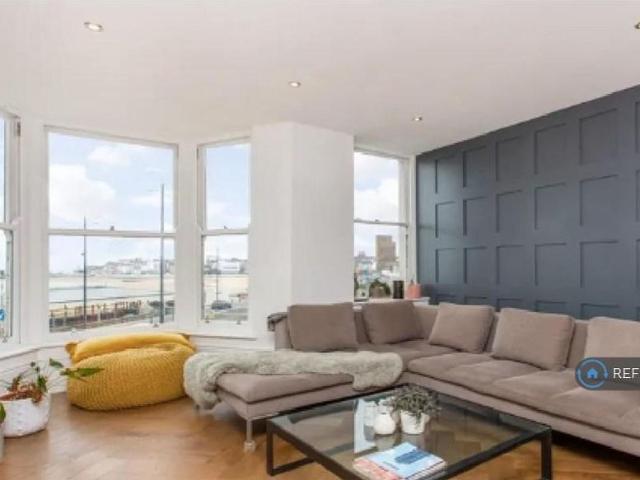 3 bedroom maisonette to rent