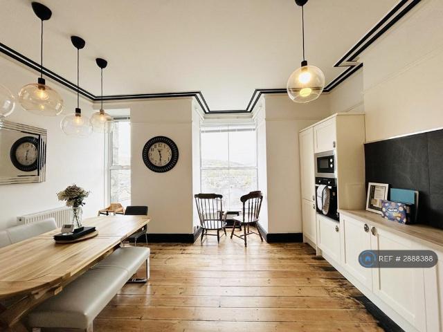 3 bedroom maisonette to rent