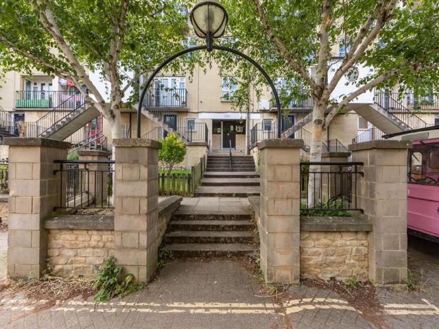 3 Bedroom Maisonette | Bath, BA1 6DF