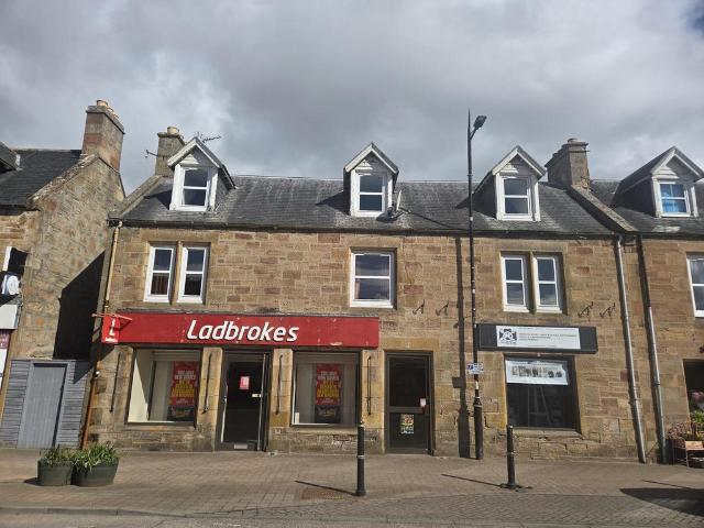 3 bedroom maisonette for sale