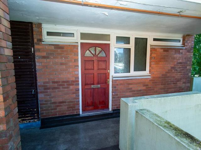 3 bedroom maisonette for sale