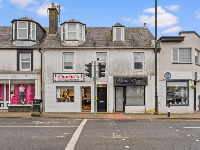3 bedroom maisonette for sale