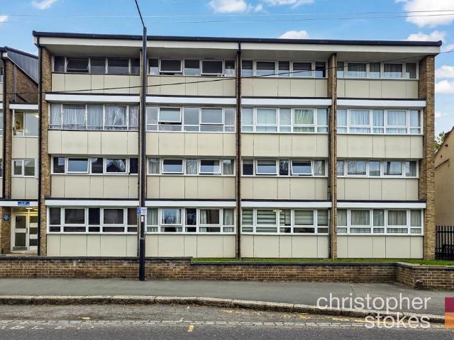 3 bedroom maisonette for sale