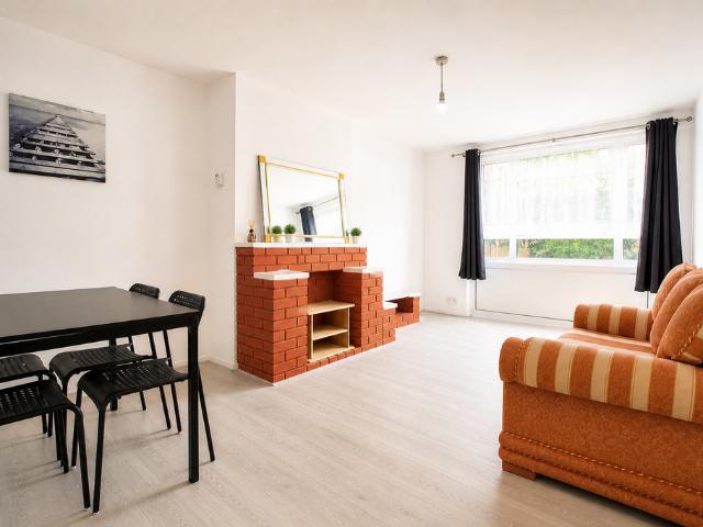 3 bedroom maisonette for sale