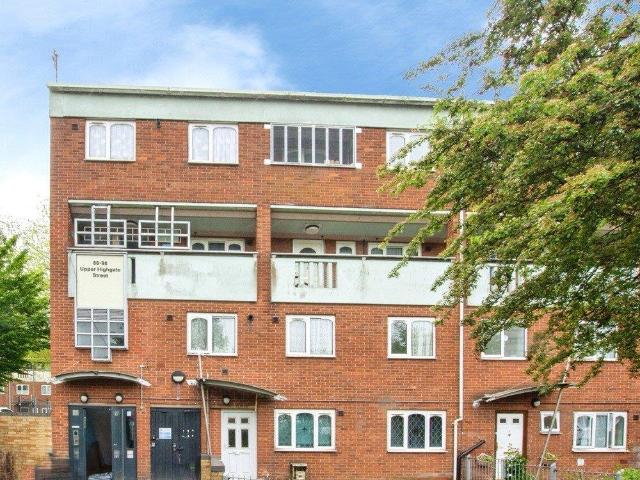 3 bedroom maisonette for sale