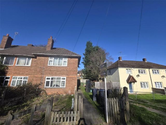 3 bedroom maisonette for sale