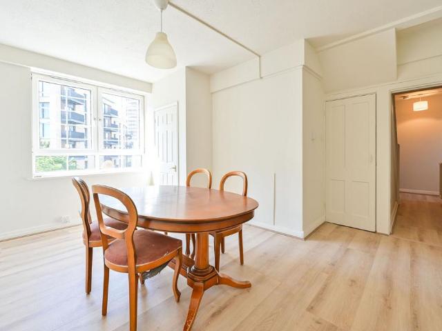 3 bedroom maisonette for sale