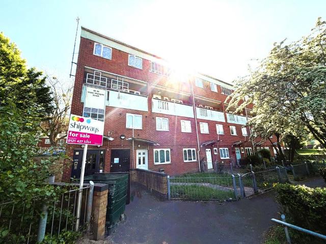 3 bedroom maisonette for sale