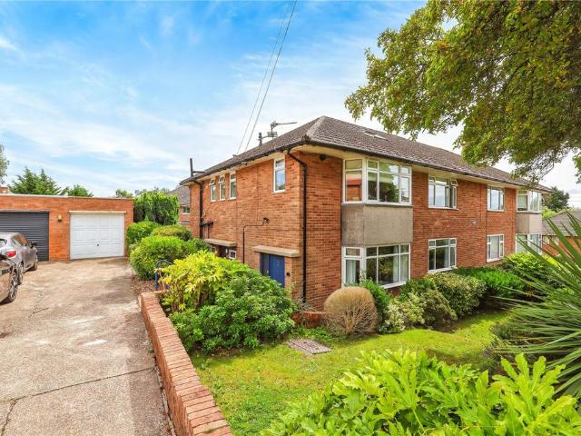 3 bedroom maisonette for sale