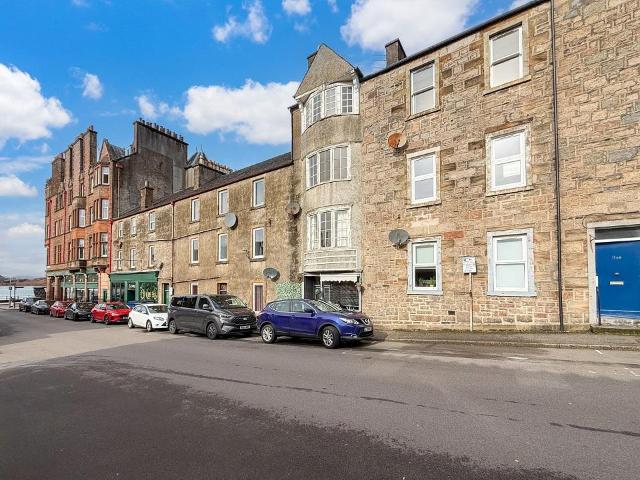 3 bedroom maisonette for sale