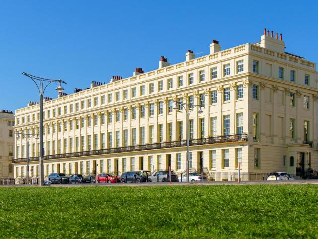 3 bedroom maisonette for sale