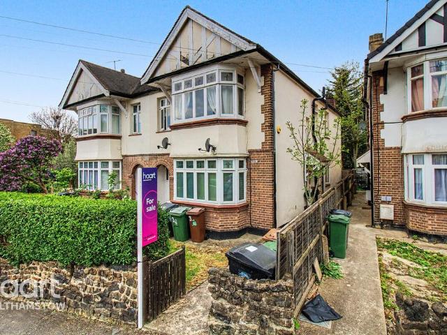 3 bedroom maisonette for sale