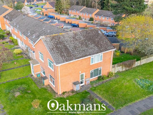 3 bedroom maisonette for sale