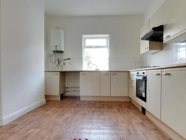 3 Bedroom Maisonette For Sale In Thorne