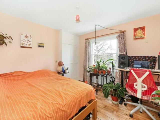 3 bedroom maisonette for sale in Tyrwhitt Road, Brockley, London, SE4