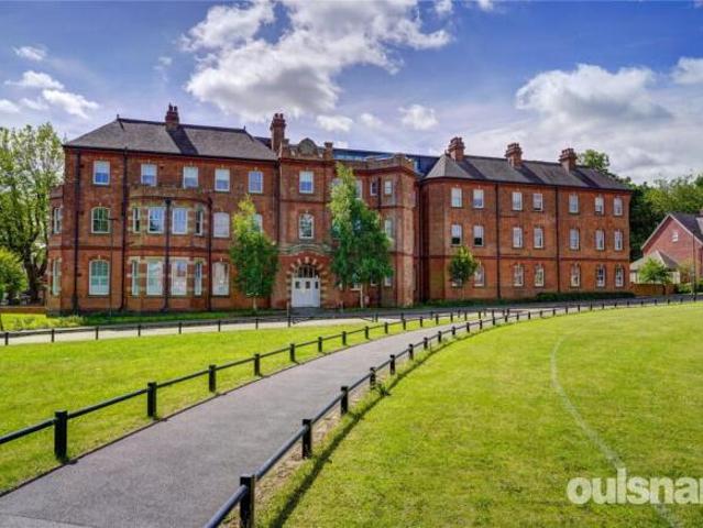 3 bedroom maisonette for sale in Willow Road, Bournville, Birmingham, West Midlands, B30