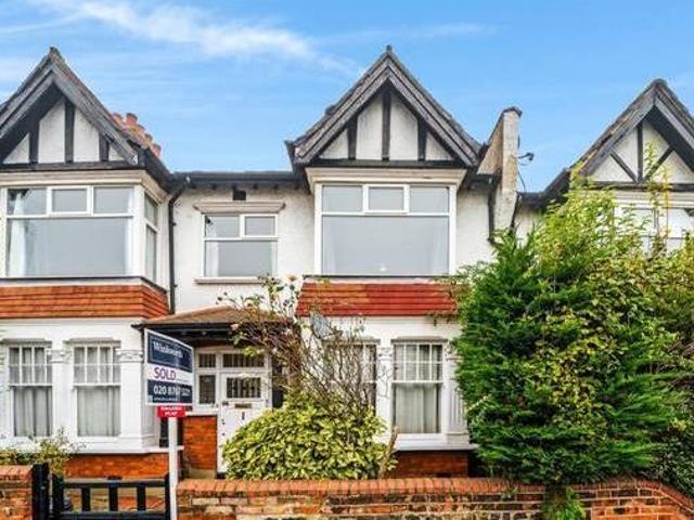 3 bedroom maisonette for sale in Beechcroft Road London SW17